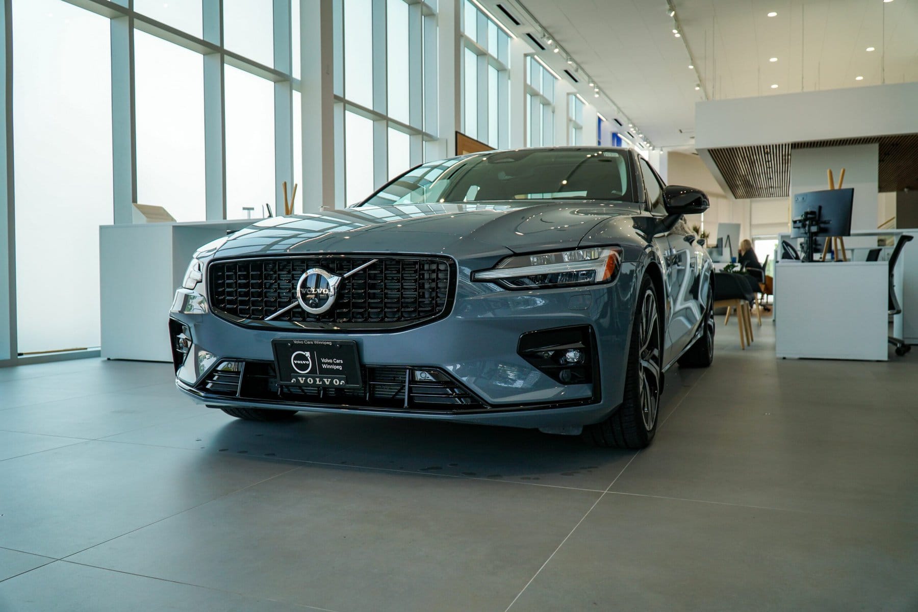 2023 Volvo S60 | Birchwood Automotive Group