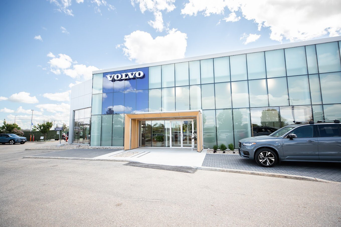 Manitoba Electric Vehicle Update – Volvo | Birchwood Automotive Group